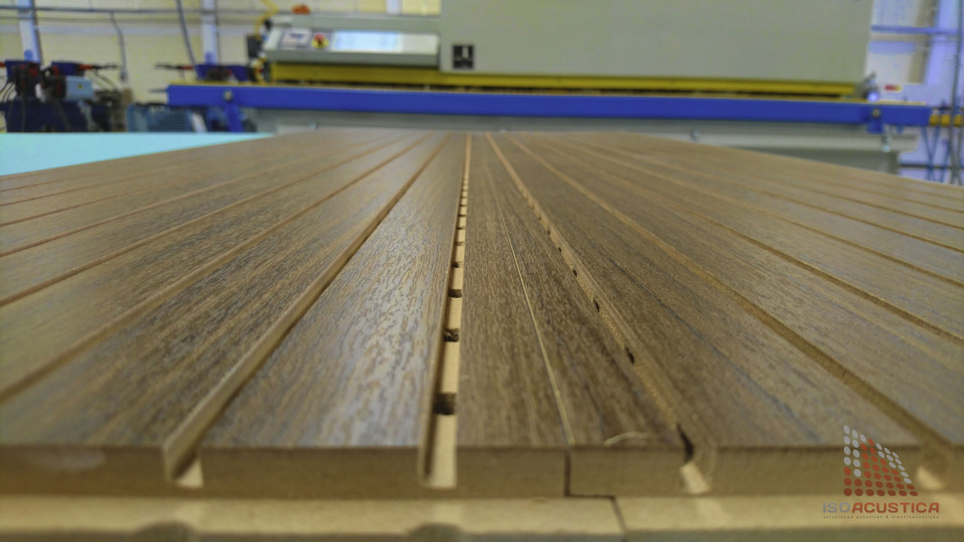 Panel ranurado mdf - Isoacústica
